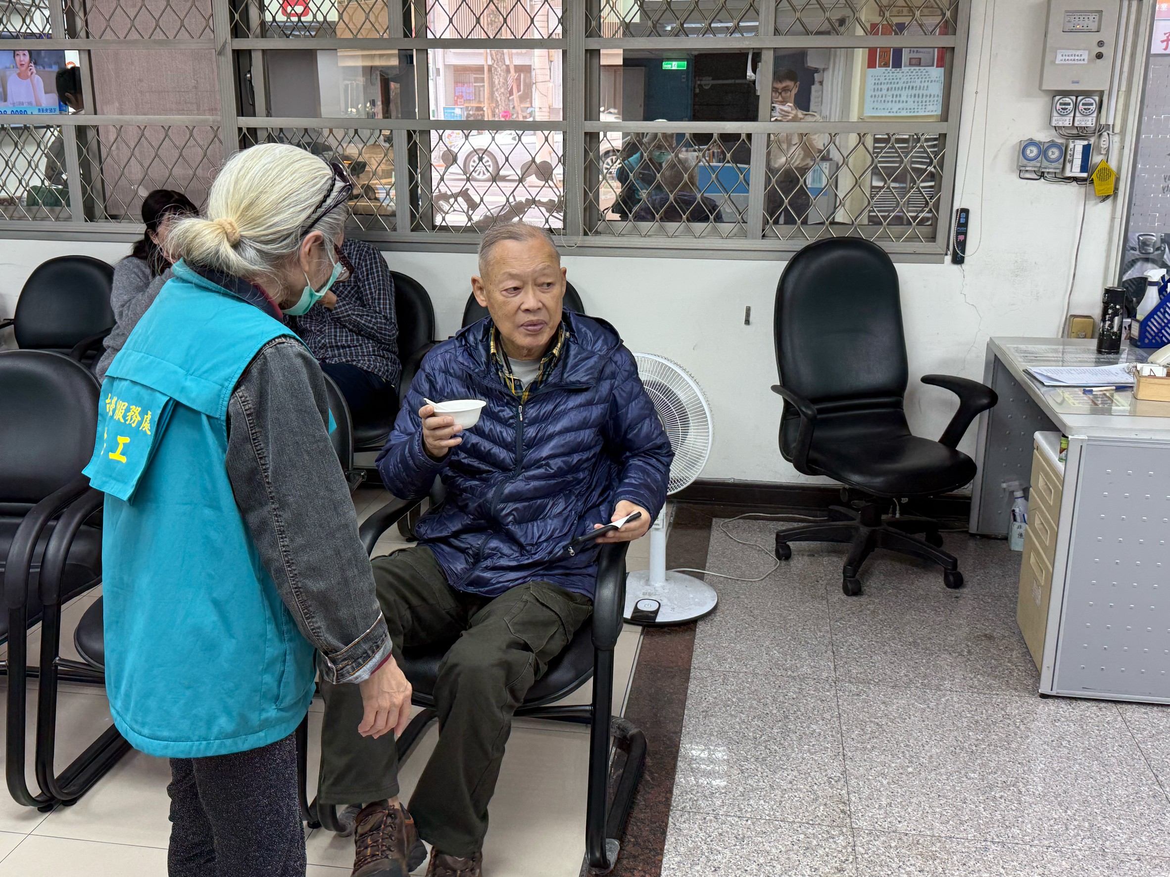 湯圓傳情迎冬至 臺北市榮服處與榮民眷「溫暖在一起」